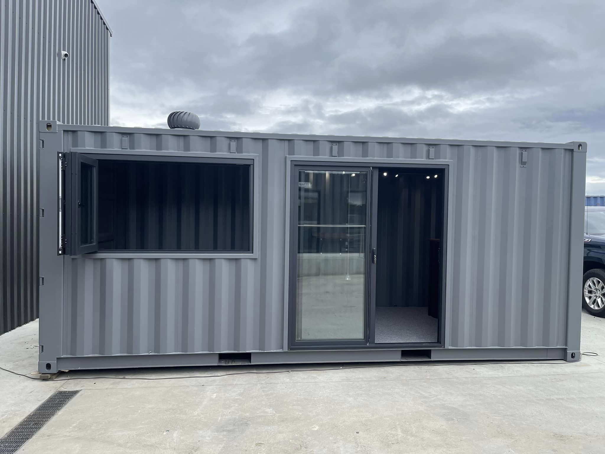 Bar/Spa Container - Tassie Containers